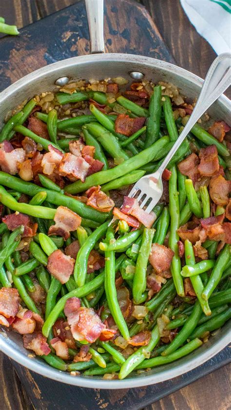 Delicious Green Beans with Bacon Recipe for a Flavorful Side dish
