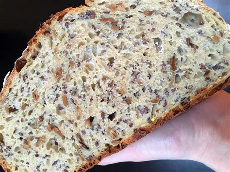 Healthy and Delicious Flax and Sunflower Seed Bread Recipe